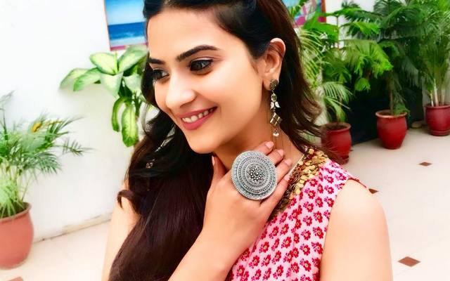 Saira Rashid's Instagram, Twitter & Facebook on IDCrawl